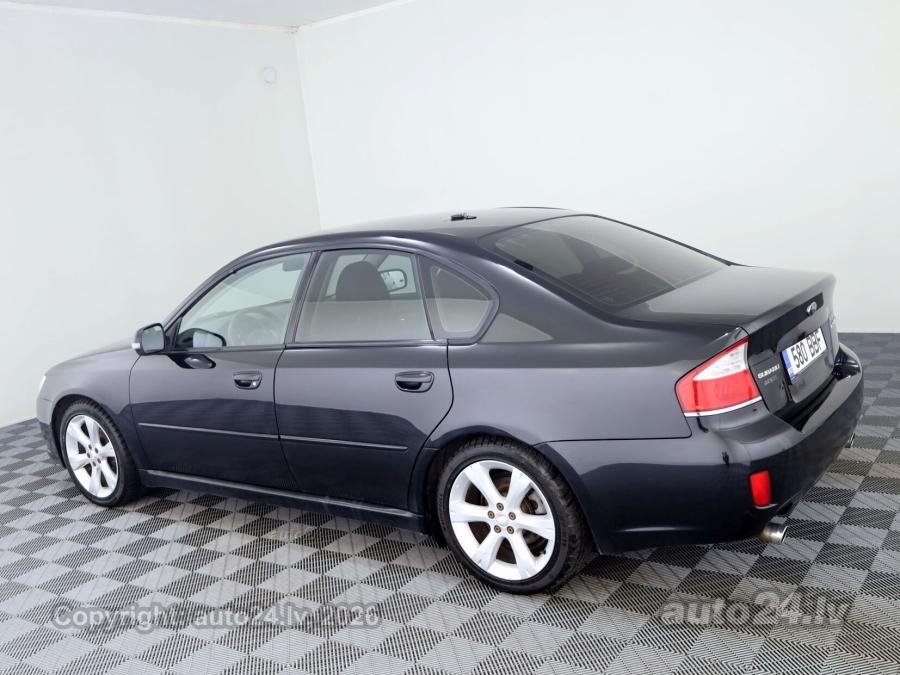 Melns Subaru Legacy 2008 Tallina, ar dzinēja tilpumu 2.50 L un nobraukumu 324 tūkst. km par 1999 €, foto 5 vietnē AUTOMOTO.COM.LV