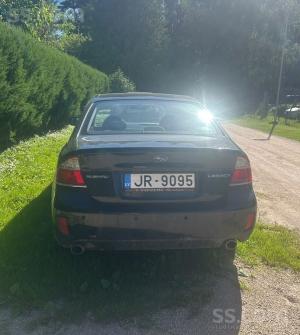 Black Subaru Legacy 2008 in Ogre, with an engine capacity of 2.50 L and mileage of 400 thousand km for 400 €, photo 5 on AUTOMOTO.COM.LV