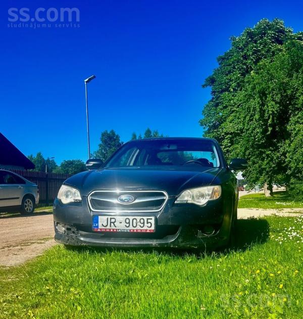 Black Subaru Legacy 2008 in Ogre, with an engine capacity of 2.50 L and mileage of 400 thousand km for 400 €, photo 5 on AUTOMOTO.COM.LV