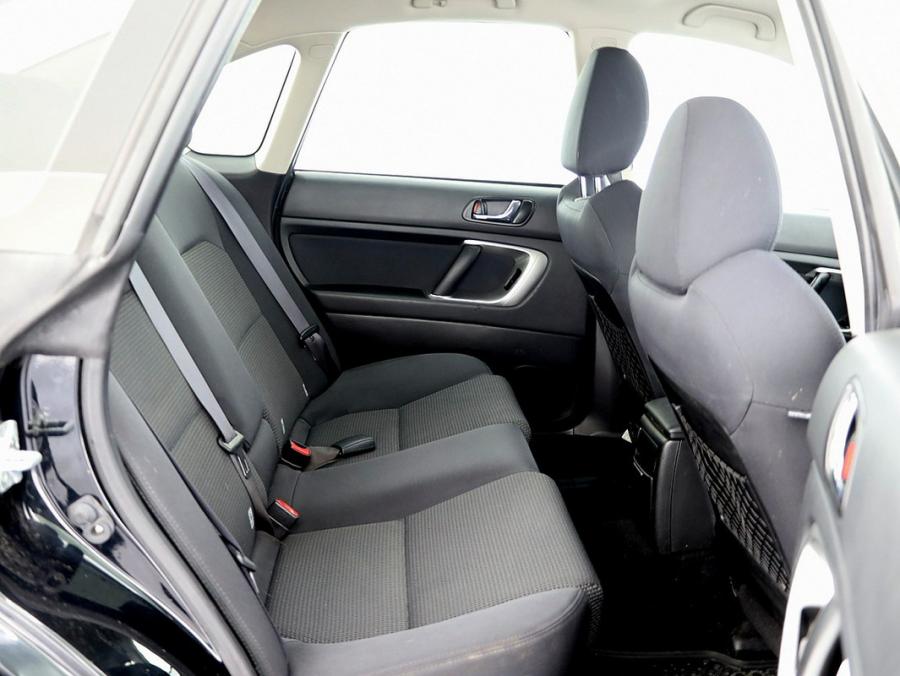 Black Subaru Legacy 2008 in Tallinn, with an engine capacity of 2.50 L and mileage of 324 thousand km for 1899 €, photo 15 on AUTOMOTO.COM.LV
