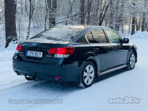 Melns Subaru Legacy 2010 Tallina, ar dzinēja tilpumu 2.50 L un nobraukumu 215 tūkst. km par 4750 €, foto 3 vietnē AUTOMOTO.COM.LV