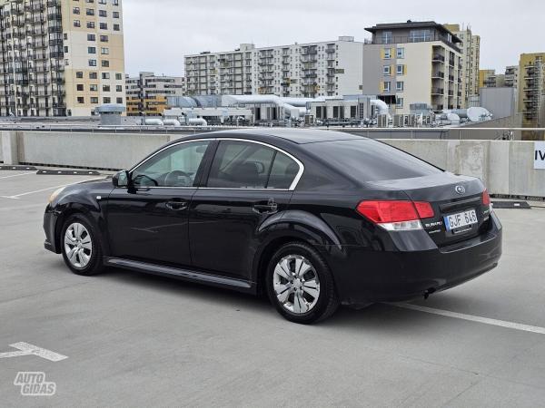 Melns Subaru Legacy 2010 Viļņa, ar dzinēja tilpumu 2.50 L un nobraukumu 164 tūkst. km par 3900 €, foto 6 vietnē AUTOMOTO.COM.LV