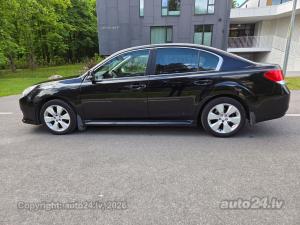 Black Subaru Legacy 2010 in Tallinn, with an engine capacity of 2.50 L and mileage of 218 thousand km for 5300 €, photo 7 on AUTOMOTO.COM.LV