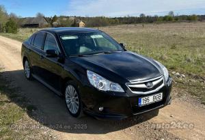 Black Subaru Legacy 2012 in Rakvere, with an engine capacity of 2.50 L and mileage of 214 thousand km for 6790 €, photo 9 on AUTOMOTO.COM.LV