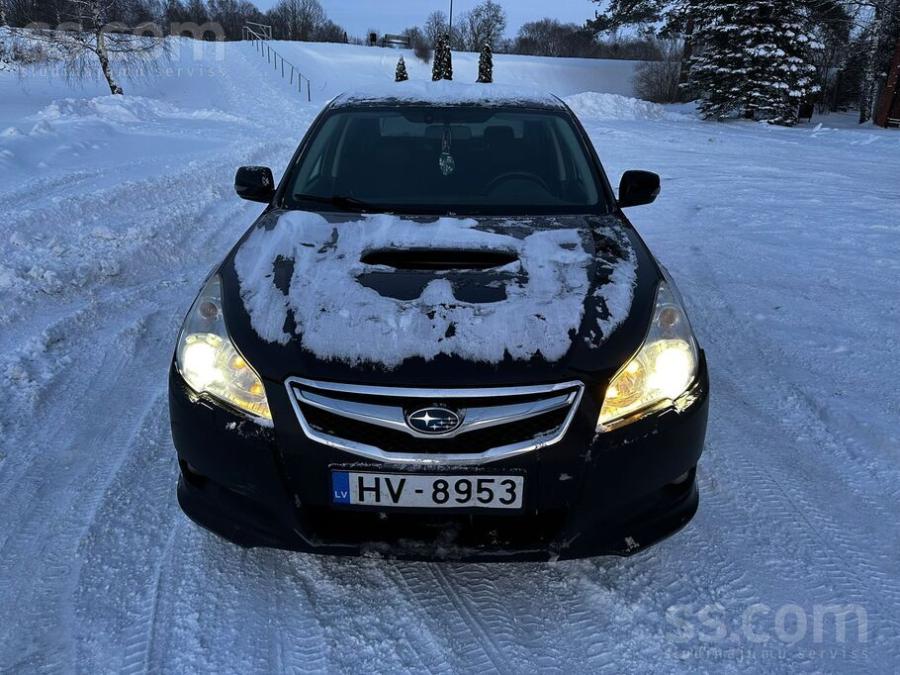 Melns Subaru Legacy 2012 Jēkabpils, ar dzinēja tilpumu 2.00 L un nobraukumu 376 tūkst. km par 2000 €, foto 1 vietnē AUTOMOTO.COM.LV