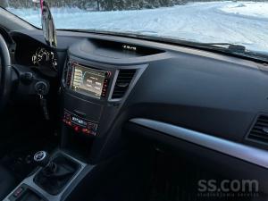 Melns Subaru Legacy 2012 Jēkabpils, ar dzinēja tilpumu 2.00 L un nobraukumu 376 tūkst. km par 2000 €, foto 7 vietnē AUTOMOTO.COM.LV