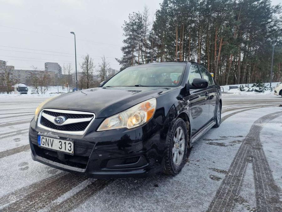 Black Subaru Legacy 2012 in Vilnius, with an engine capacity of 2.46 L and mileage of 170 thousand km for 5000 €, photo 2 on AUTOMOTO.COM.LV