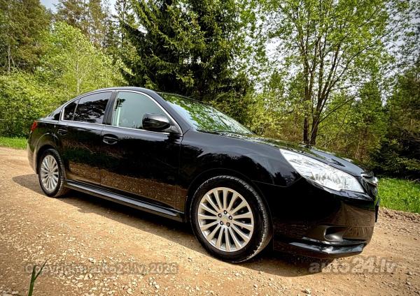 Melns Subaru Legacy 2012 Rakvere, ar dzinēja tilpumu 2.50 L un nobraukumu 230 tūkst. km par 5999 €, foto 1 vietnē AUTOMOTO.COM.LV