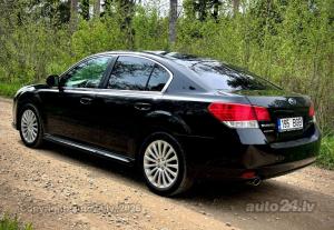 Melns Subaru Legacy 2012 Rakvere, ar dzinēja tilpumu 2.50 L un nobraukumu 230 tūkst. km par 5999 €, foto 10 vietnē AUTOMOTO.COM.LV