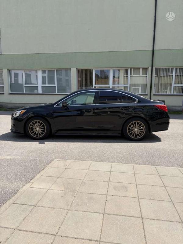 Black Subaru Legacy 2015 in Vilnius, with an engine capacity of 2.50 L and mileage of 235 thousand km for 8200 €, photo 2 on AUTOMOTO.COM.LV
