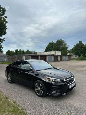 Black Subaru Legacy 2018 in Taurage, with an engine capacity of 2.50 L and mileage of 143 thousand km for 13500 €, photo 3 on AUTOMOTO.COM.LV