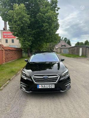 Black Subaru Legacy 2018 in Taurage, with an engine capacity of 2.50 L and mileage of 143 thousand km for 13500 €, photo 5 on AUTOMOTO.COM.LV