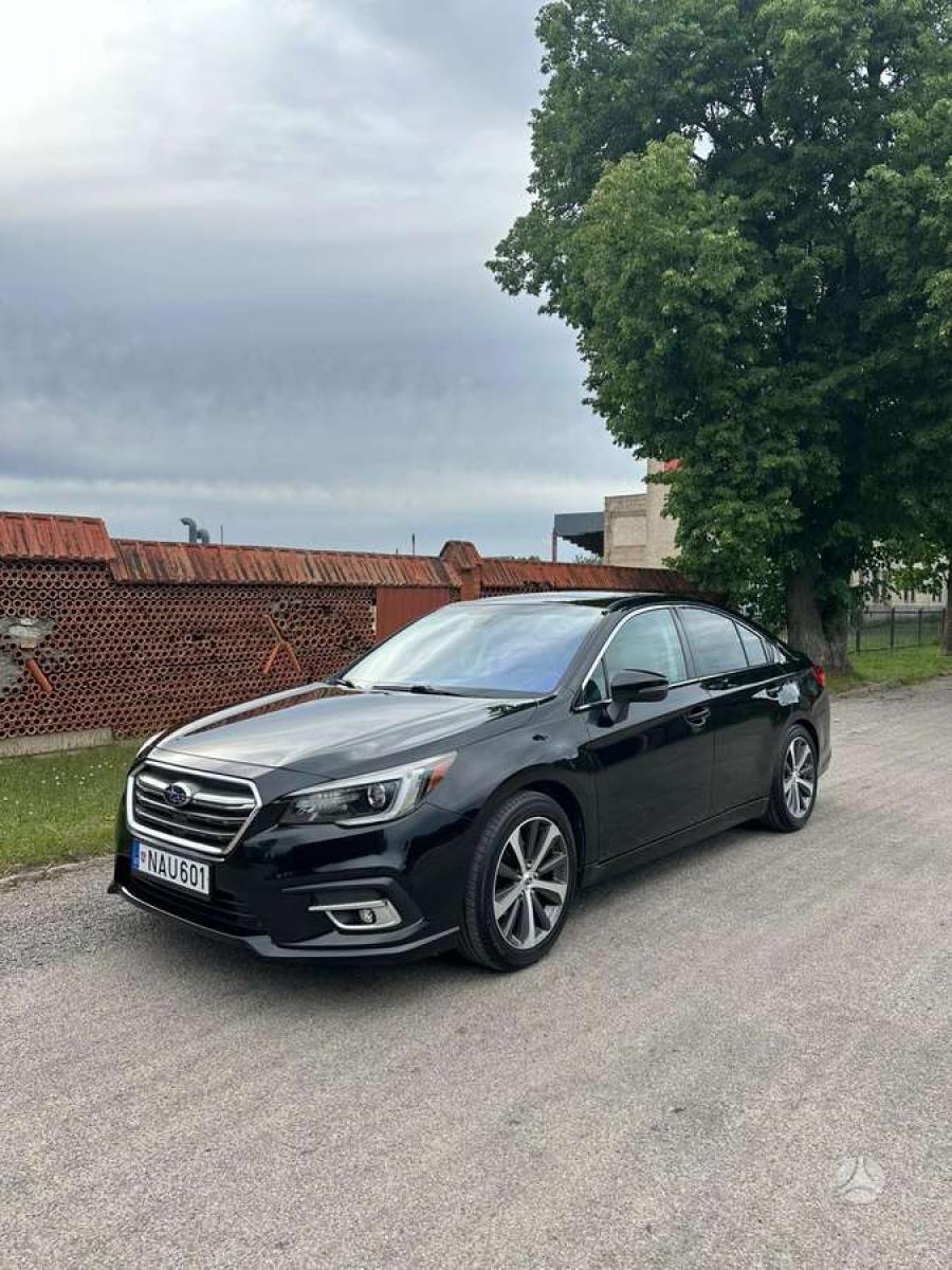 Black Subaru Legacy 2018 in Taurage, with an engine capacity of 2.50 L and mileage of 143 thousand km for 13500 €, photo 6 on AUTOMOTO.COM.LV