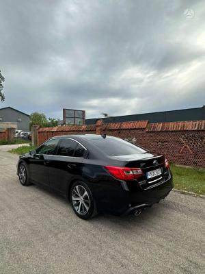 Black Subaru Legacy 2018 in Taurage, with an engine capacity of 2.50 L and mileage of 143 thousand km for 13500 €, photo 8 on AUTOMOTO.COM.LV