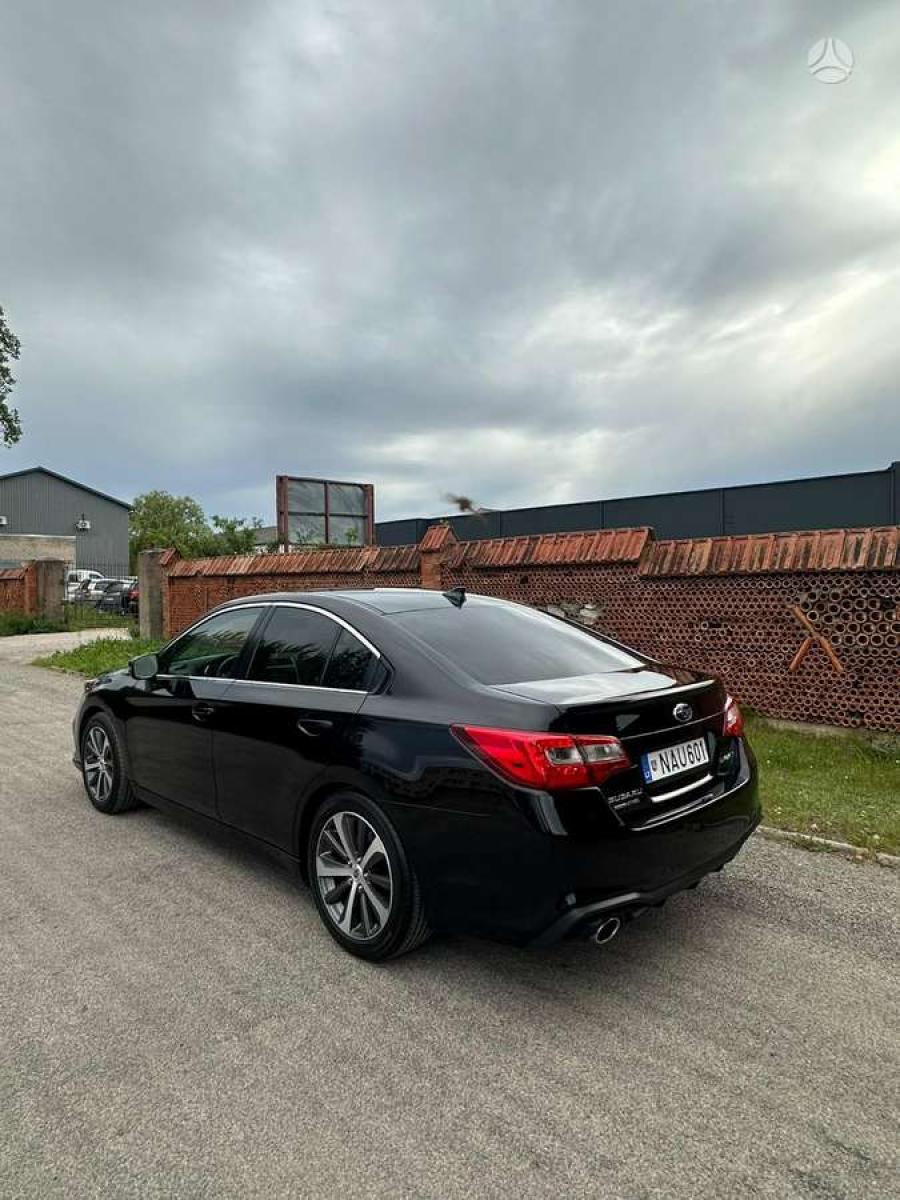 Black Subaru Legacy 2018 in Taurage, with an engine capacity of 2.50 L and mileage of 143 thousand km for 13500 €, photo 8 on AUTOMOTO.COM.LV