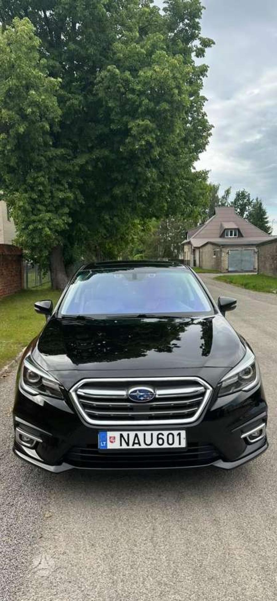 Black Subaru Legacy 2018 in Taurage, with an engine capacity of 2.50 L and mileage of 143 thousand km for 13500 €, photo 9 on AUTOMOTO.COM.LV
