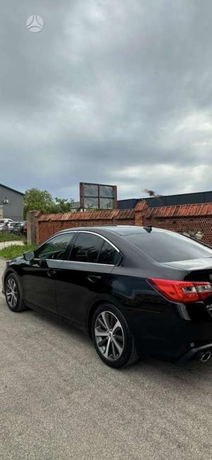 Black Subaru Legacy 2018 in Taurage, with an engine capacity of 2.50 L and mileage of 143 thousand km for 13500 €, photo 10 on AUTOMOTO.COM.LV