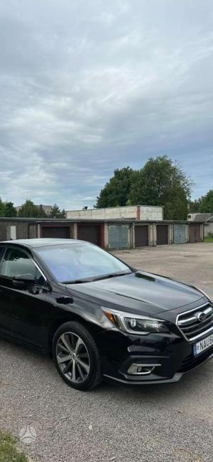 Black Subaru Legacy 2018 in Taurage, with an engine capacity of 2.50 L and mileage of 143 thousand km for 13500 €, photo 12 on AUTOMOTO.COM.LV