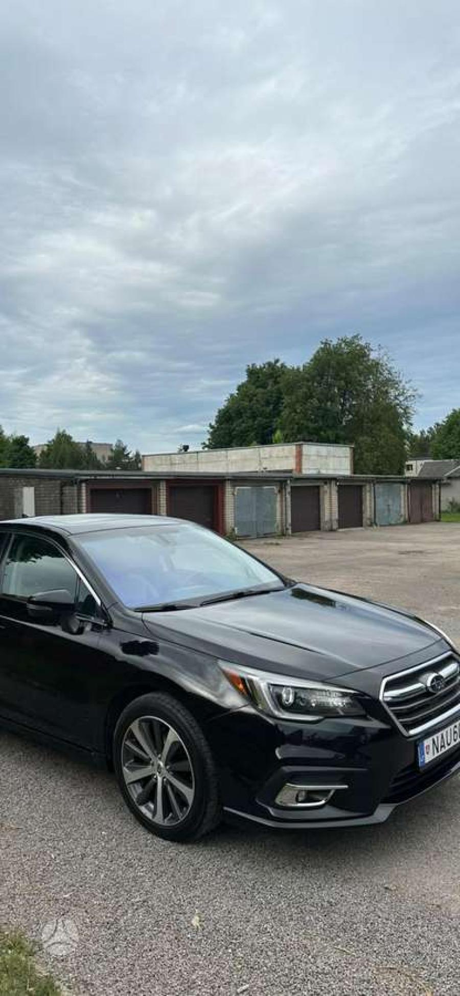 Black Subaru Legacy 2018 in Taurage, with an engine capacity of 2.50 L and mileage of 143 thousand km for 13500 €, photo 12 on AUTOMOTO.COM.LV