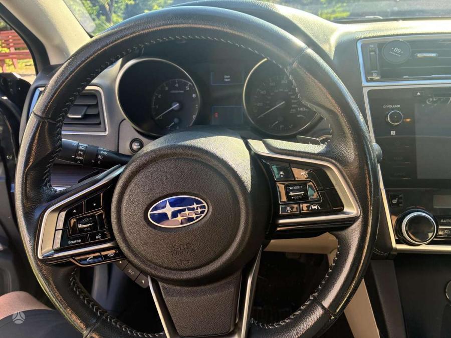 Black Subaru Legacy 2018 in Taurage, with an engine capacity of 2.50 L and mileage of 143 thousand km for 13500 €, photo 18 on AUTOMOTO.COM.LV