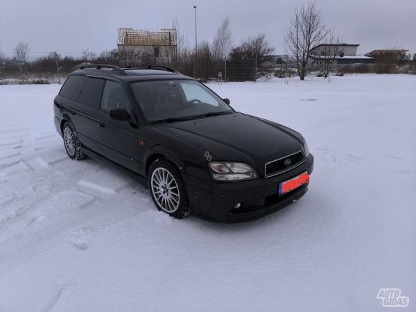 Black Subaru Legacy 2002 in Panevezys, with an engine capacity of 2.50 L and mileage of 262 thousand km for 2100 €, photo 7 on AUTOMOTO.COM.LV