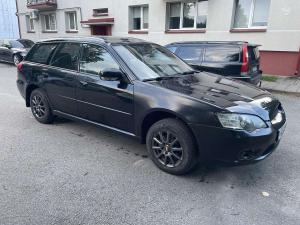 Black Subaru Legacy 2003 in Kaisiadorys, with an engine capacity of 1.99 L and mileage of 220 thousand km for 2100 €, photo 3 on AUTOMOTO.COM.LV