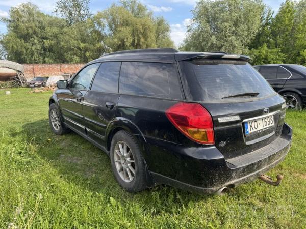 Черный Субару Легаси 2004 в Елгава, объемом двигателя 3.00 л и пробегом 279 тыс. км за 1100 €, фото 3 на AUTOMOTO.COM.LV