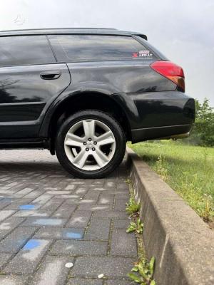 Melns Subaru Legacy 2004 Utena, ar dzinēja tilpumu 3.00 L un nobraukumu 330 tūkst. km par 3799 €, foto 14 vietnē AUTOMOTO.COM.LV