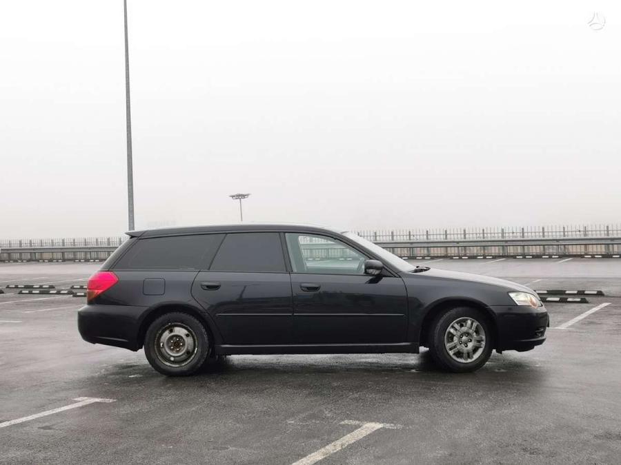Melns Subaru Legacy 2005 Viļņa, ar dzinēja tilpumu 2.00 L un nobraukumu 232 tūkst. km par 1000 €, foto 2 vietnē AUTOMOTO.COM.LV