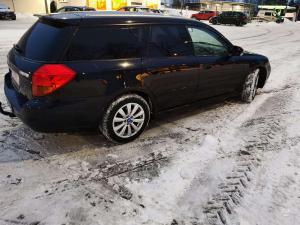 Melns Subaru Legacy 2005 Viļņa, ar dzinēja tilpumu 1.99 L un nobraukumu 233 tūkst. km par 2950 €, foto 3 vietnē AUTOMOTO.COM.LV