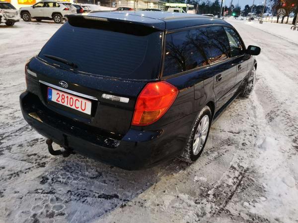 Melns Subaru Legacy 2005 Viļņa, ar dzinēja tilpumu 1.99 L un nobraukumu 233 tūkst. km par 2950 €, foto 4 vietnē AUTOMOTO.COM.LV