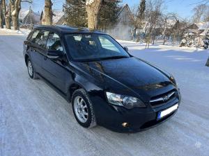 Melns Subaru Legacy 2005 Viļņa, ar dzinēja tilpumu 1.99 L un nobraukumu 350 tūkst. km par 1400 €, foto 2 vietnē AUTOMOTO.COM.LV