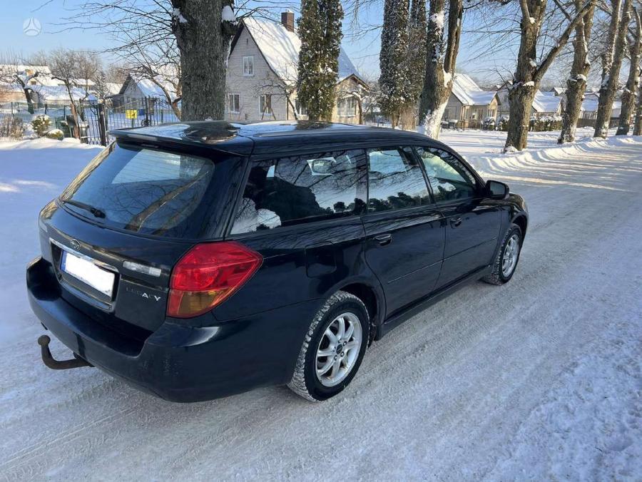 Melns Subaru Legacy 2005 Viļņa, ar dzinēja tilpumu 1.99 L un nobraukumu 350 tūkst. km par 1400 €, foto 3 vietnē AUTOMOTO.COM.LV