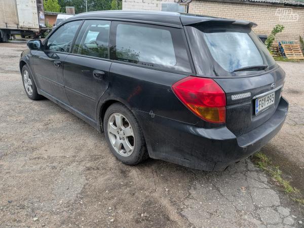 Melns Subaru Legacy 2005 Radviliškis, ar dzinēja tilpumu 2.50 L un nobraukumu 192 tūkst. km par 2000 €, foto 4 vietnē AUTOMOTO.COM.LV