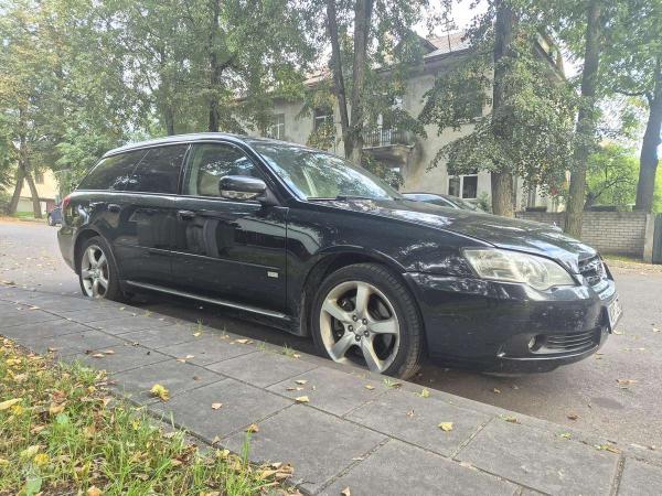 Subaru Legacy 2005 in Vilnius on AUTOMOTO.COM.LV Black Subaru Legacy 2005 in Vilnius, with an engine capacity of 3.00 L and mileage of 312 thousand km for 2300 €, photo 3 on AUTOMOTO.COM.LV