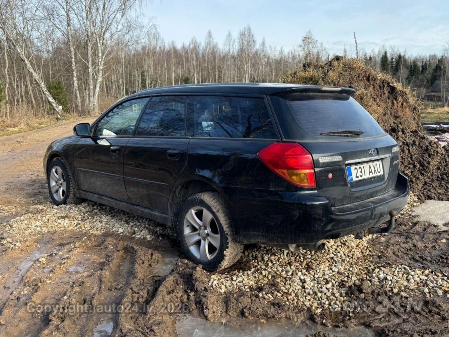 Melns Subaru Legacy 2006 Elva, ar dzinēja tilpumu 2.00 L un nobraukumu 288 tūkst. km par 1100 €, foto 1 vietnē AUTOMOTO.COM.LV