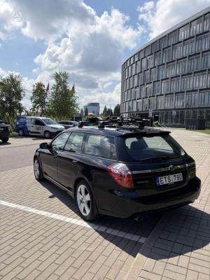 Melns Subaru Legacy 2008 Viļņa, ar dzinēja tilpumu 2.46 L un nobraukumu 200 tūkst. km par 2750 €, foto 7 vietnē AUTOMOTO.COM.LV