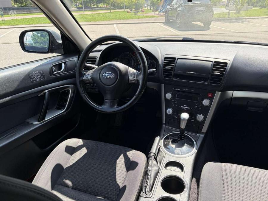 Melns Subaru Legacy 2008 Viļņa, ar dzinēja tilpumu 2.46 L un nobraukumu 200 tūkst. km par 2750 €, foto 13 vietnē AUTOMOTO.COM.LV