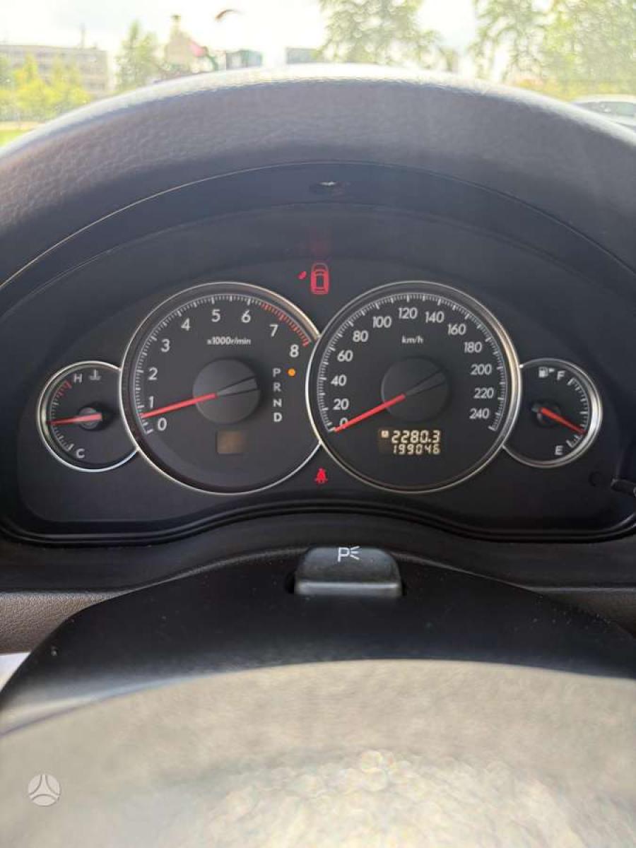 Melns Subaru Legacy 2008 Viļņa, ar dzinēja tilpumu 2.46 L un nobraukumu 200 tūkst. km par 2750 €, foto 16 vietnē AUTOMOTO.COM.LV