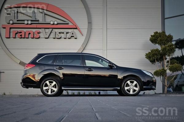 Melns Subaru Legacy 2009 Viļņa, ar dzinēja tilpumu 2.50 L un nobraukumu 276 tūkst. km par 5299 €, foto 4 vietnē AUTOMOTO.COM.LV