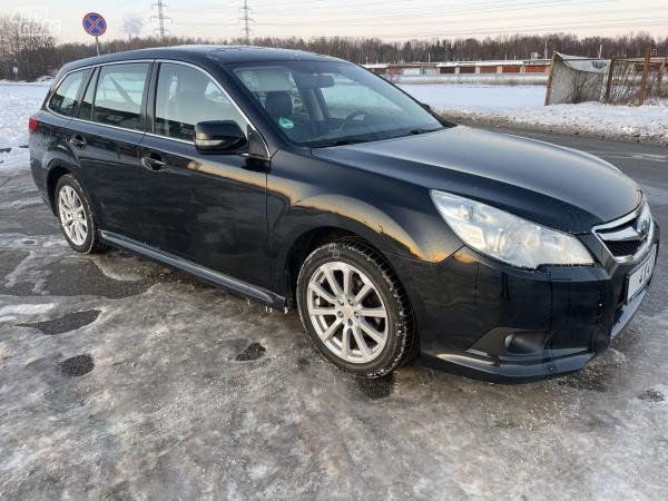 Black Subaru Legacy 2010 in Kaunas, with an engine capacity of 2.50 L and mileage of 230 thousand km for 3200 €, photo 1 on AUTOMOTO.COM.LV