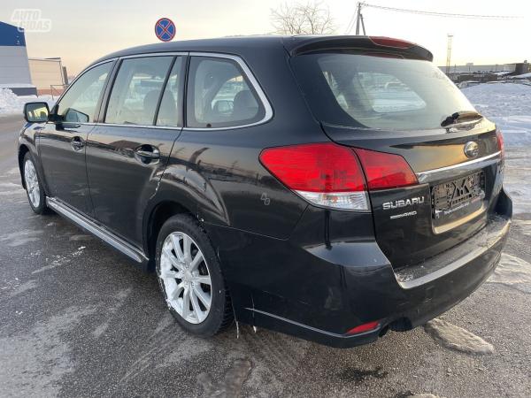 Black Subaru Legacy 2010 in Kaunas, with an engine capacity of 2.50 L and mileage of 230 thousand km for 3200 €, photo 3 on AUTOMOTO.COM.LV