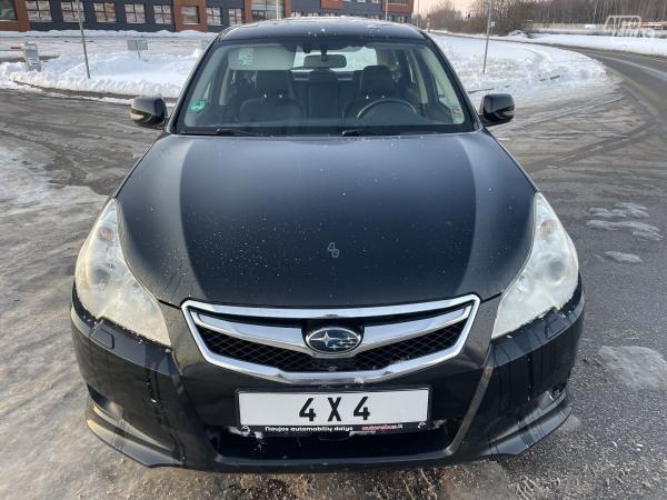 Black Subaru Legacy 2010 in Kaunas, with an engine capacity of 2.50 L and mileage of 230 thousand km for 3200 €, photo 5 on AUTOMOTO.COM.LV