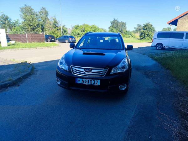Melns Subaru Legacy 2010 Radviliškis, ar dzinēja tilpumu 2.00 L un nobraukumu 240 tūkst. km par 2300 €, foto 3 vietnē AUTOMOTO.COM.LV
