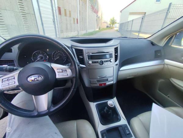 Melns Subaru Legacy 2010 Radviliškis, ar dzinēja tilpumu 2.00 L un nobraukumu 240 tūkst. km par 2300 €, foto 8 vietnē AUTOMOTO.COM.LV