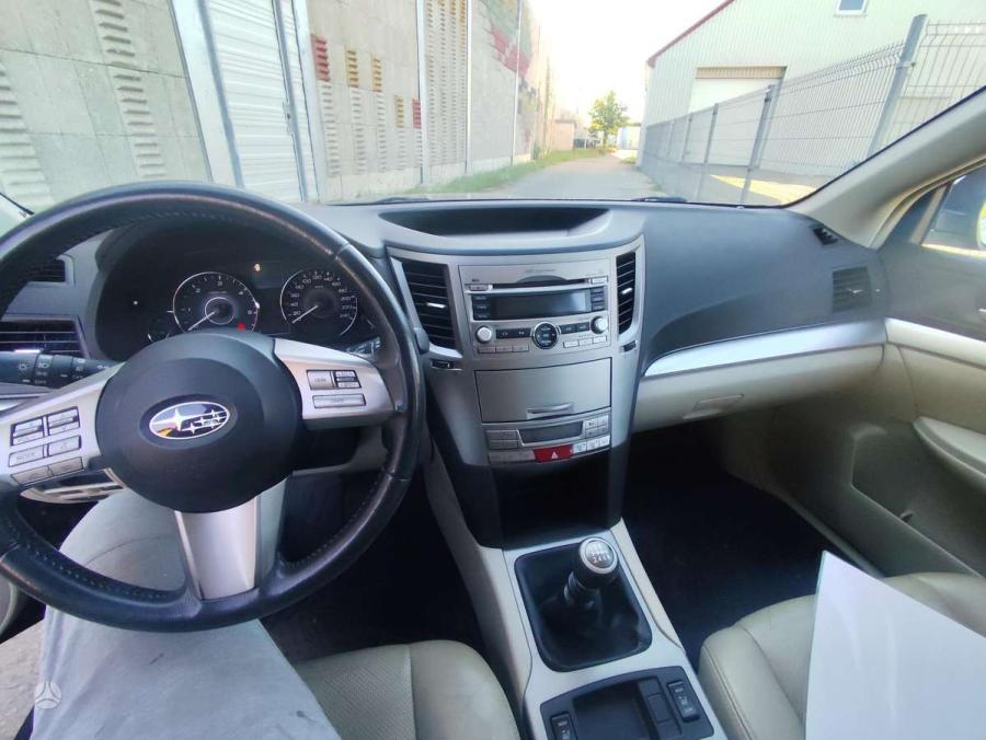 Black Subaru Legacy 2010 in Radviliskis, with an engine capacity of 2.00 L and mileage of 240 thousand km for 2300 €, photo 9 on AUTOMOTO.COM.LV