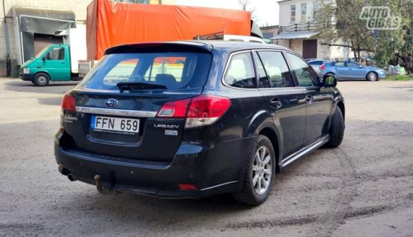 Black Subaru Legacy 2011 in Vilnius, with an engine capacity of 2.00 L and mileage of 250 thousand km for 1400 €, photo 2 on AUTOMOTO.COM.LV