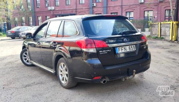 Black Subaru Legacy 2011 in Vilnius, with an engine capacity of 2.00 L and mileage of 250 thousand km for 1400 €, photo 3 on AUTOMOTO.COM.LV