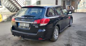 Black Subaru Legacy 2011 in Vilnius, with an engine capacity of 2.00 L and mileage of 250 thousand km for 1450 €, photo 3 on AUTOMOTO.COM.LV