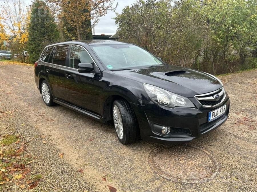 Melns Subaru Legacy 2011 Ludza, ar dzinēja tilpumu 2.00 L un nobraukumu 0 tūkst. km par 3300 €, foto 1 vietnē AUTOMOTO.COM.LV